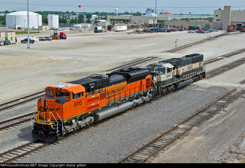 BNSF 9110 New BNSF Ace with a old Bn Mac!!!